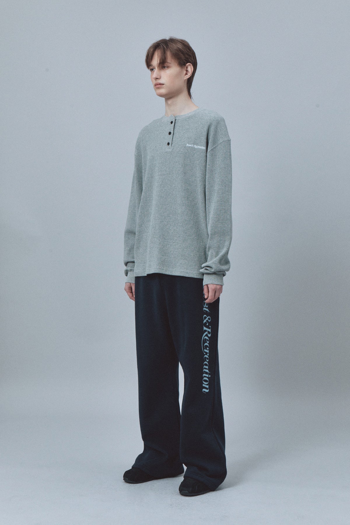 HENLEY NECK TOP - GREY – SeoulSeoul